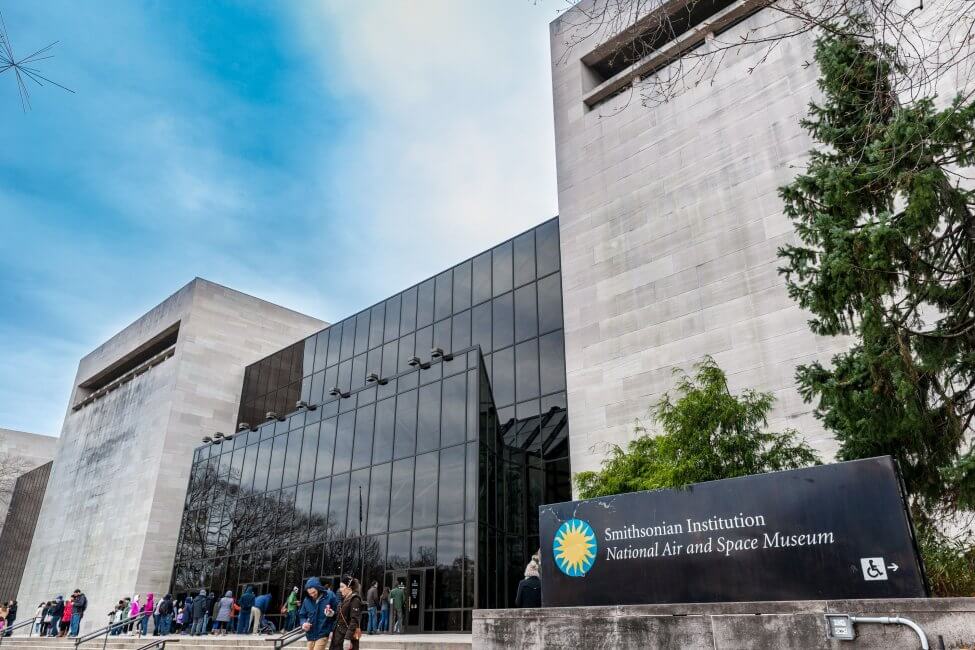 Smithsonian National Air and Space Museum - Gate to Adventures