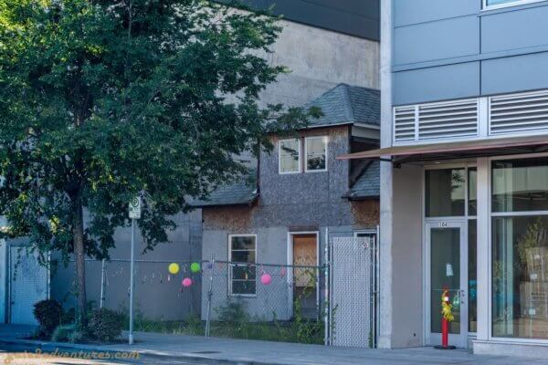 The Real-life ‘UP’ House in Seattle - The Edith Macefield House - Gate ...